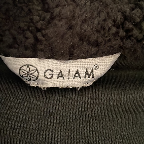 GAIAM | Jackets & Coats | Gaiam Black Sherpa Jacket | Poshmark
